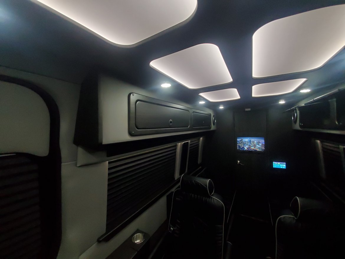 Used 2023 Mercedes-Benz Sprinter 3500 170" EXT Luxe Day Cruiser D6 SS ...