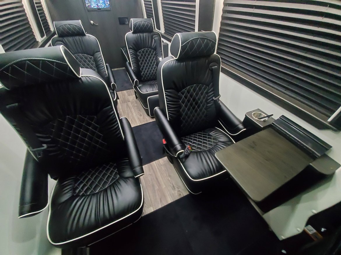Used 2023 Mercedes-Benz Sprinter 3500 170" Luxe Day Cruiser D6 for sale ...