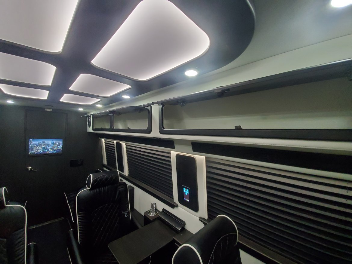 Used 2023 Mercedes-Benz Sprinter 3500 170" Luxe Day Cruiser D6 for sale ...