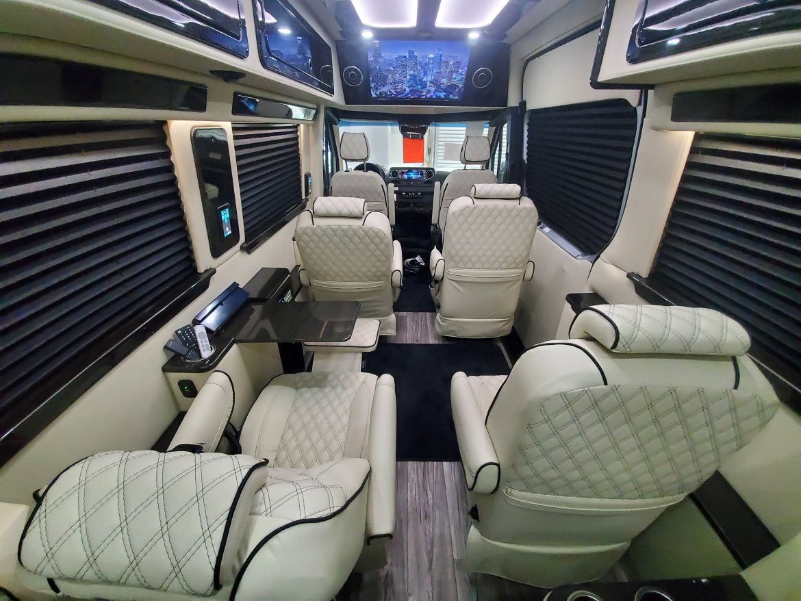 Used 2023 Mercedes-Benz Sprinter 3500 170" Midwest Luxe Daycruiser SS ...