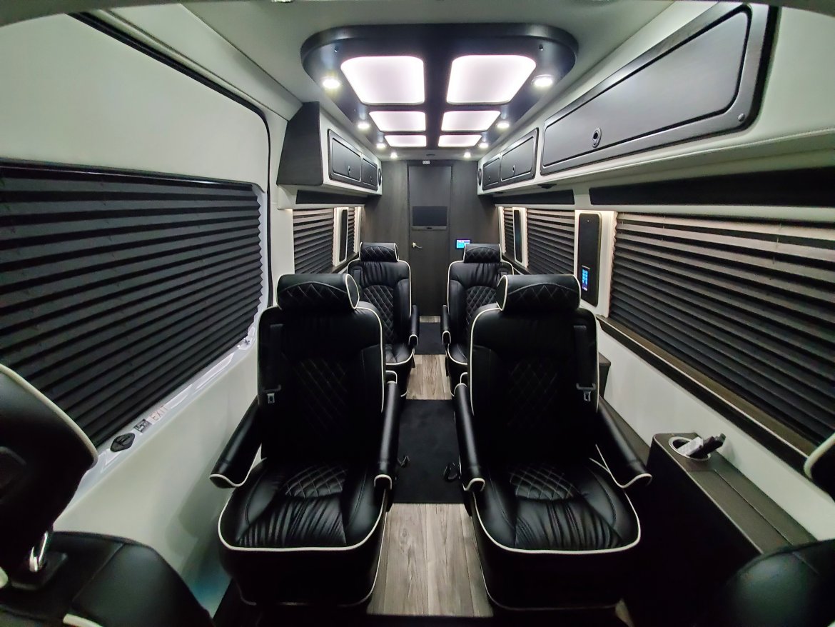 New 2023 Mercedes-Benz Sprinter 3500 170" Midwest Luxe Daycruiser SS ...