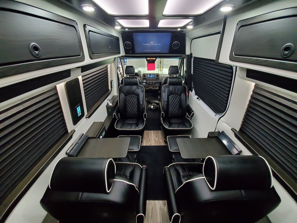 New 2023 Mercedes-Benz Sprinter 3500 170" Midwest Luxe Daycruiser SS ...