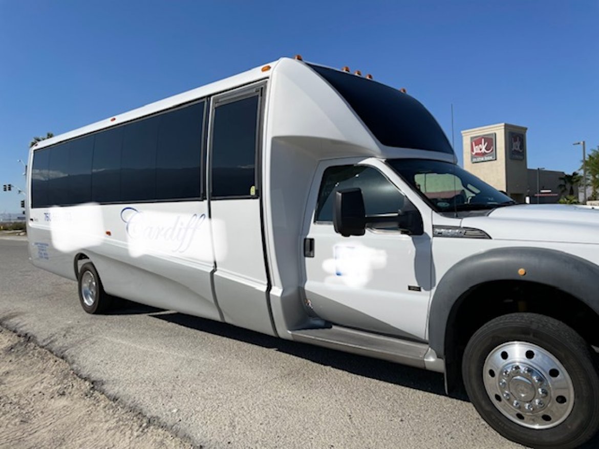 Used 2015 Ford F550 for sale #WS-15813 | We Sell Limos