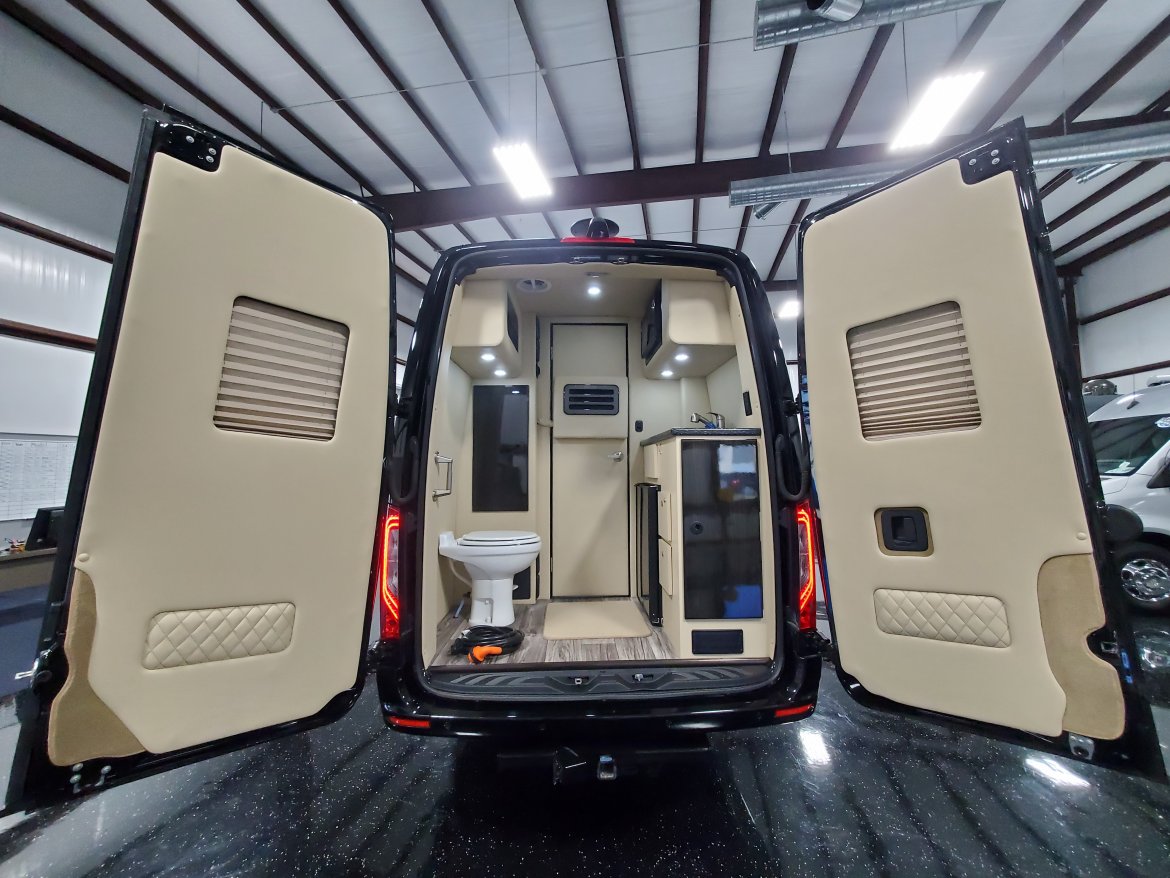 Used 2021 Mercedes-Benz Sprinter 3500XD Ultimate Coach for sale #WS ...