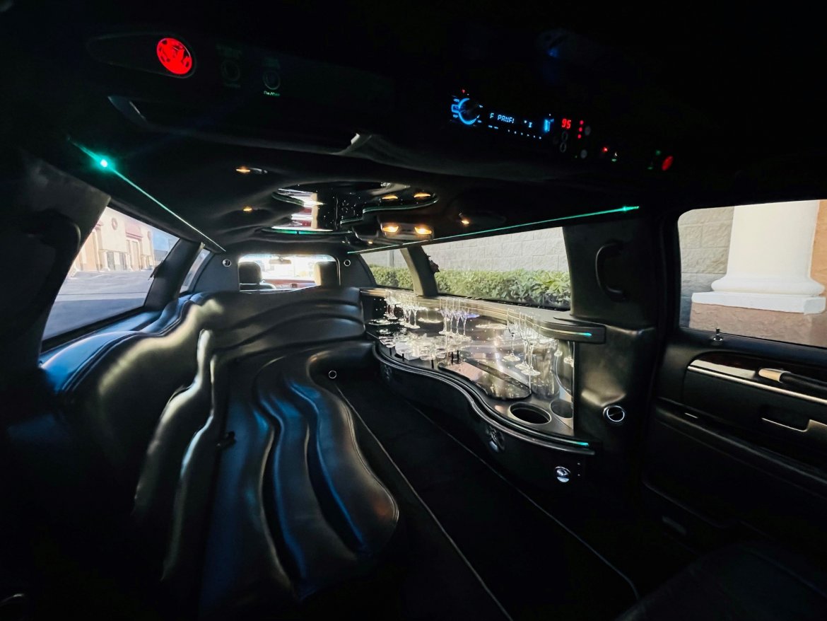 Used 2007 Lincoln Towncar Executive Limo for sale #WS-16012 | We Sell Limos