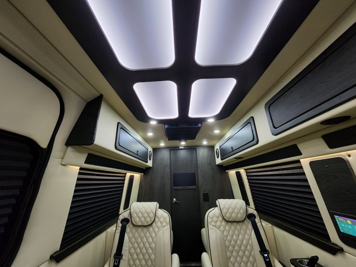 New 2022 Mercedes-Benz Sprinter 3500 Luxe w/ Partition/Lithium for sale ...