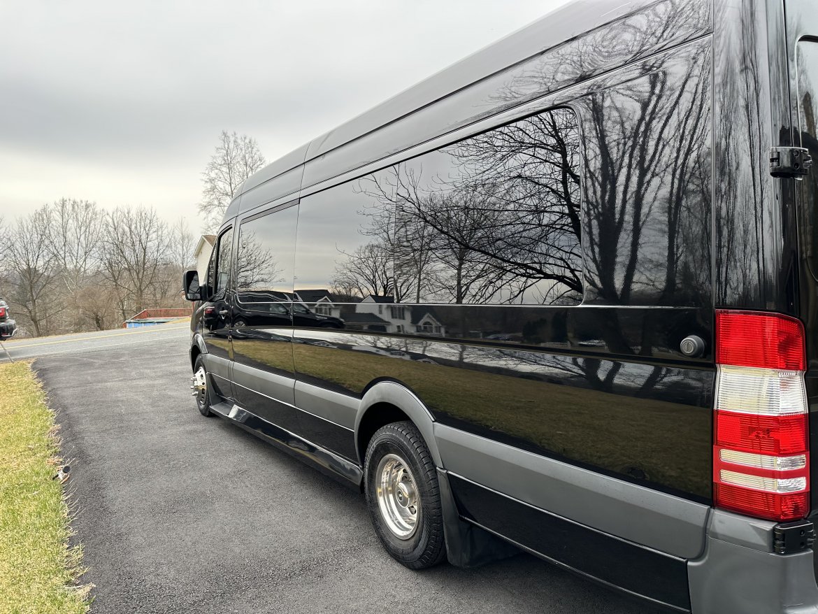 Used 2018 Mercedes-Benz 3500 for sale #WS-16058 | We Sell Limos