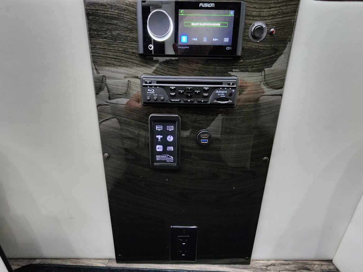 Used 2020 Mercedes-Benz Sprinter 3500 Business Class... - WeSellLimos