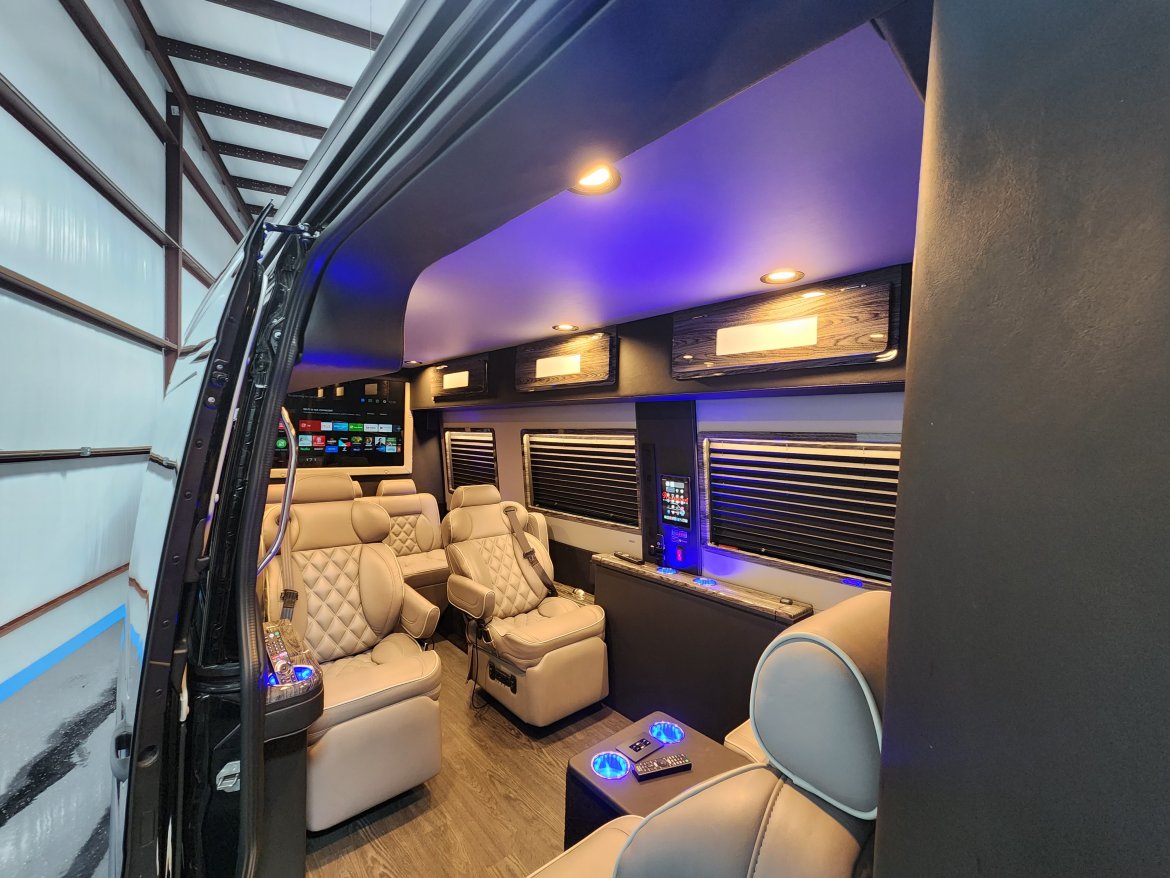 Used 2019 Mercedes-Benz Sprinter 3500 Daycruiser D6 UVL for sale #WS ...