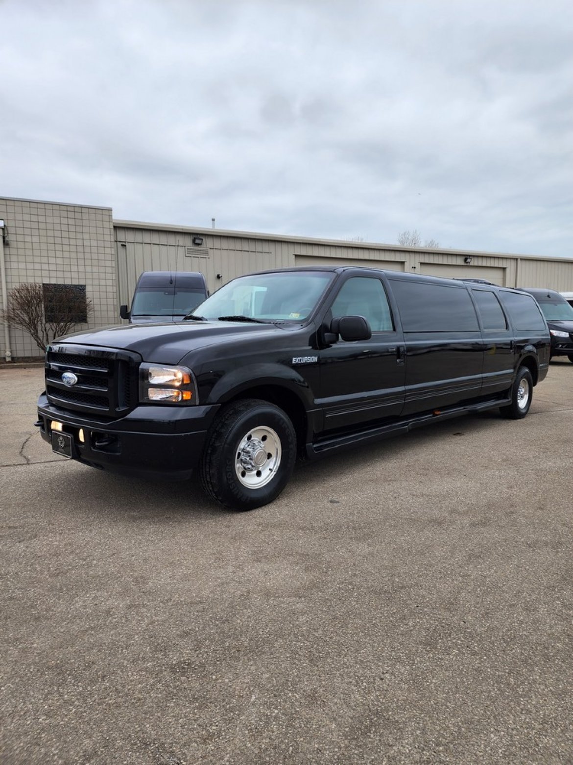 Used 2005 Ford Excursion for sale #WS-16217 | We Sell Limos