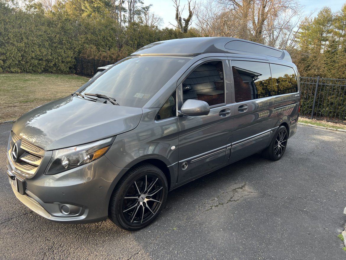 483 SUVs For Sale page 2 | We Sell Limos