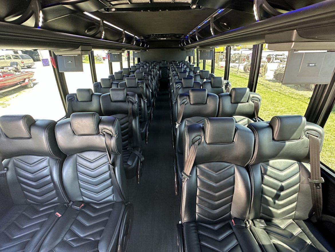 Used 2017 Freightliner GM40 for sale #WS-16281 | We Sell Limos