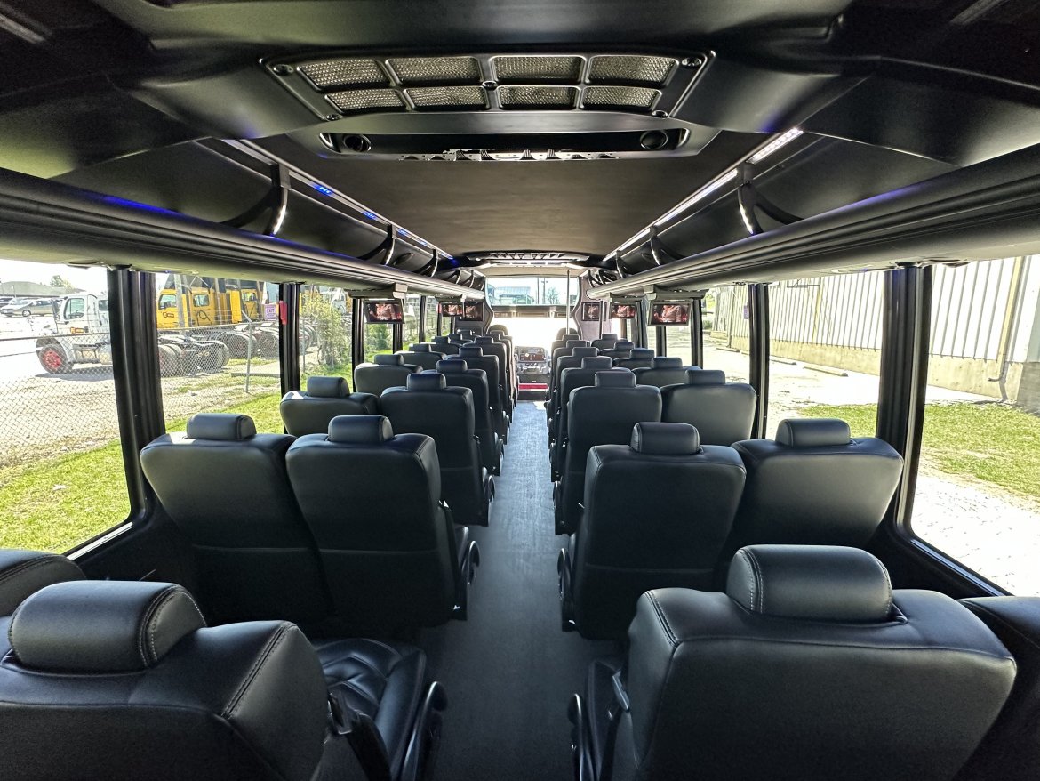 Used 2017 Freightliner GM40 for sale #WS-16281 | We Sell Limos