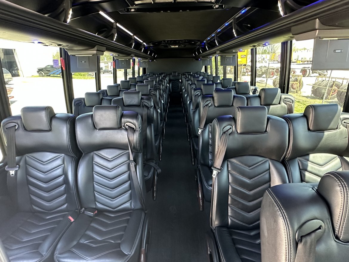 Used 2017 Freightliner GM40 for sale #WS-16281 | We Sell Limos