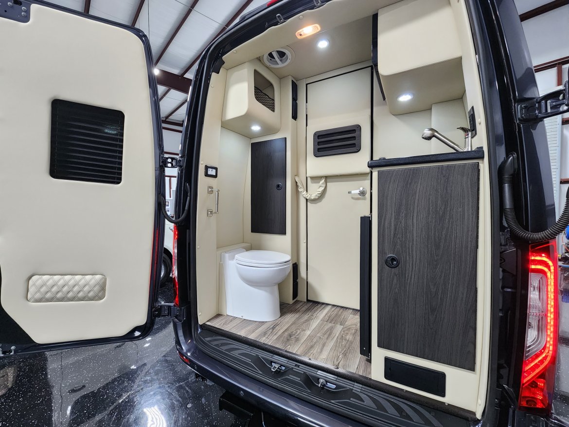 New 2023 Mercedes-Benz Luxe D4 144 4X4 Solar Lithium for sale #WS-16331 ...