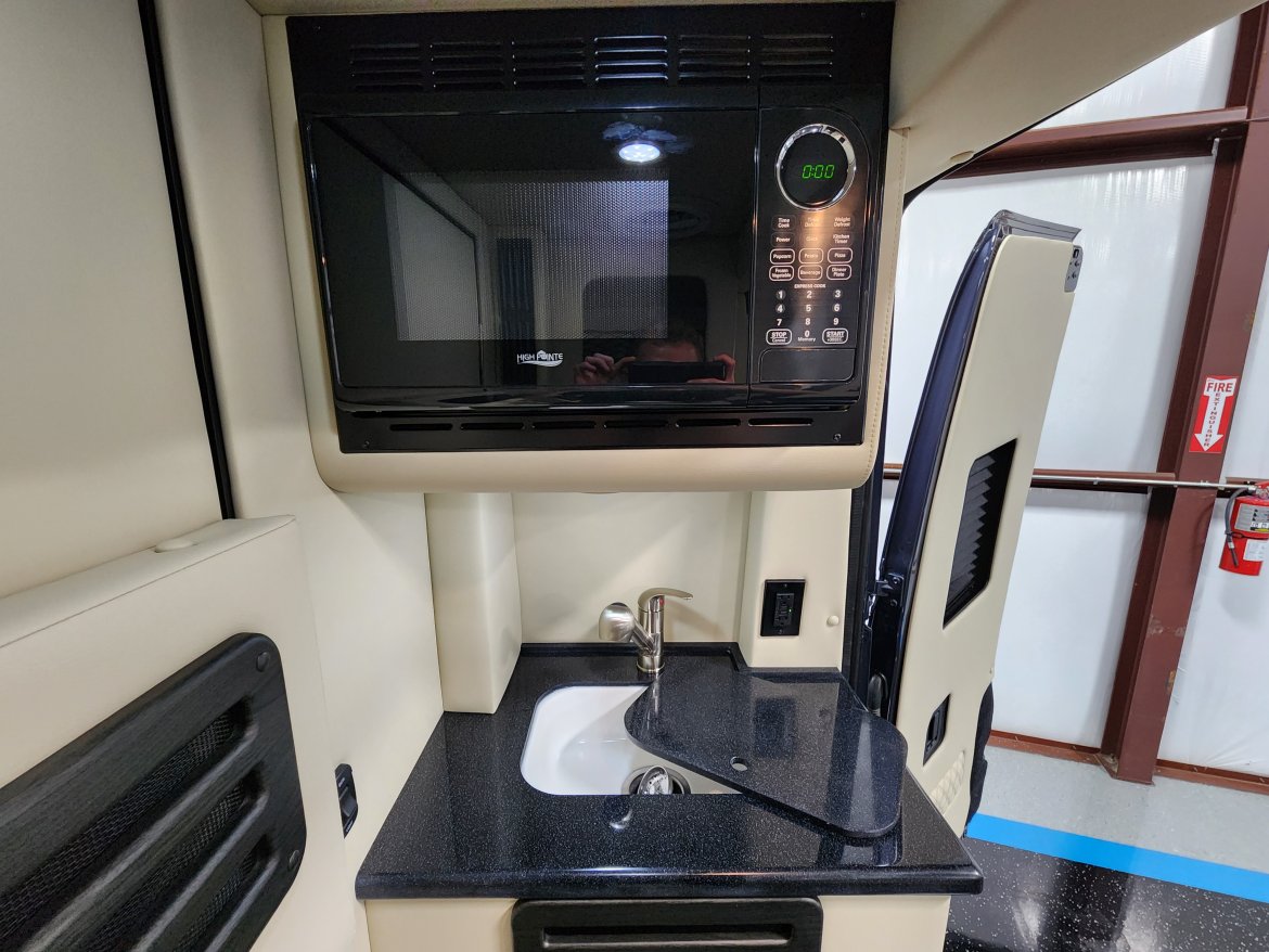 New 2023 Mercedes-Benz Luxe D4 144 4X4 Solar Lithium for sale #WS-16331 ...