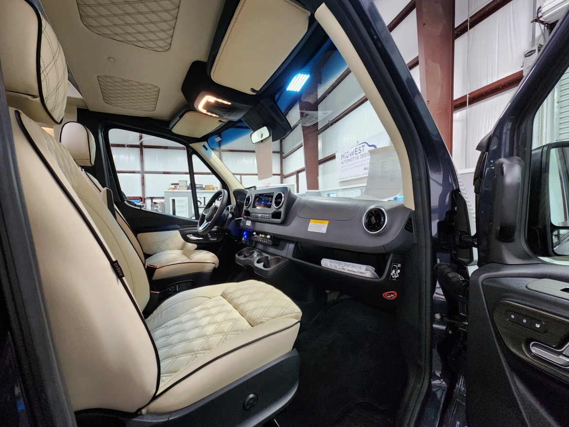 New 2023 Mercedes-Benz Luxe D4 144 4X4 Solar Lithium for sale #WS-16331 ...