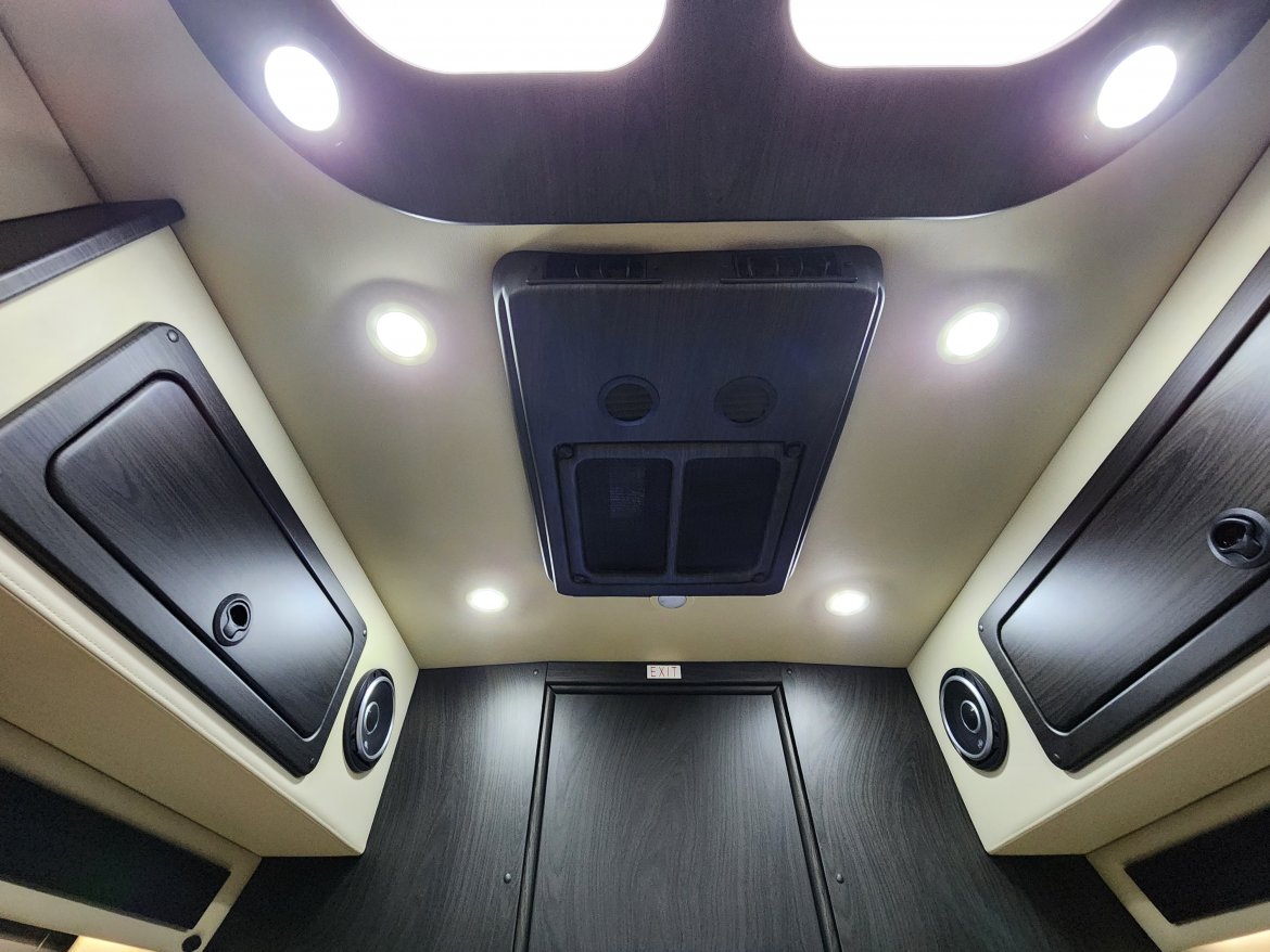 New 2023 Mercedes-Benz Luxe D4 144 4X4 Solar Lithium for sale #WS-16331 ...