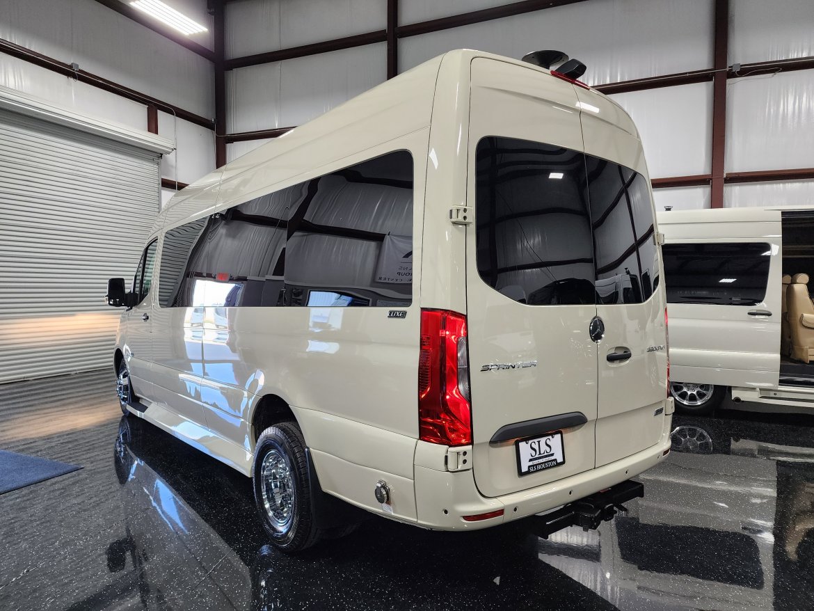 New 2023 Mercedes-Benz Sprinter 3500XD Luxe D6 Arched Partition for ...
