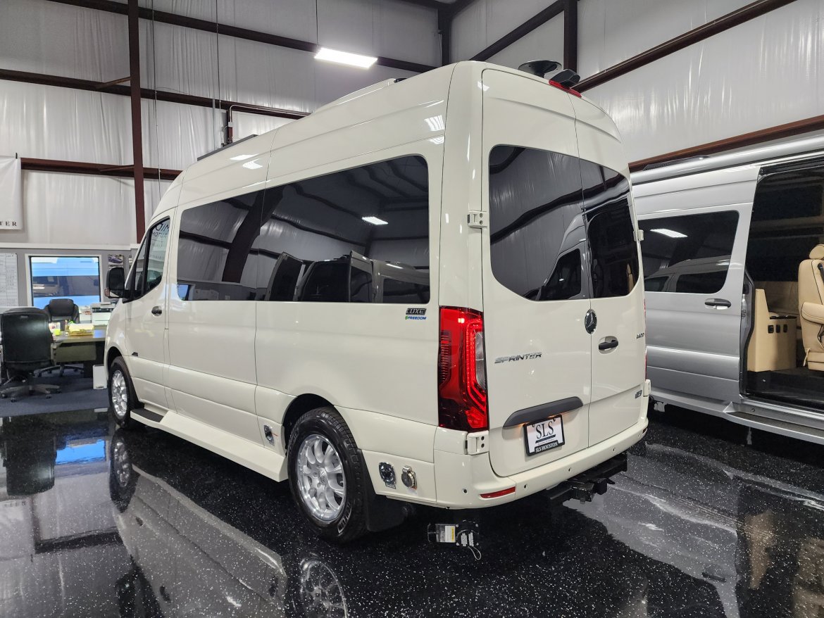 New 2023 Mercedes-Benz Luxe D4 144 Solar Lithium for sale #WS-16394 ...