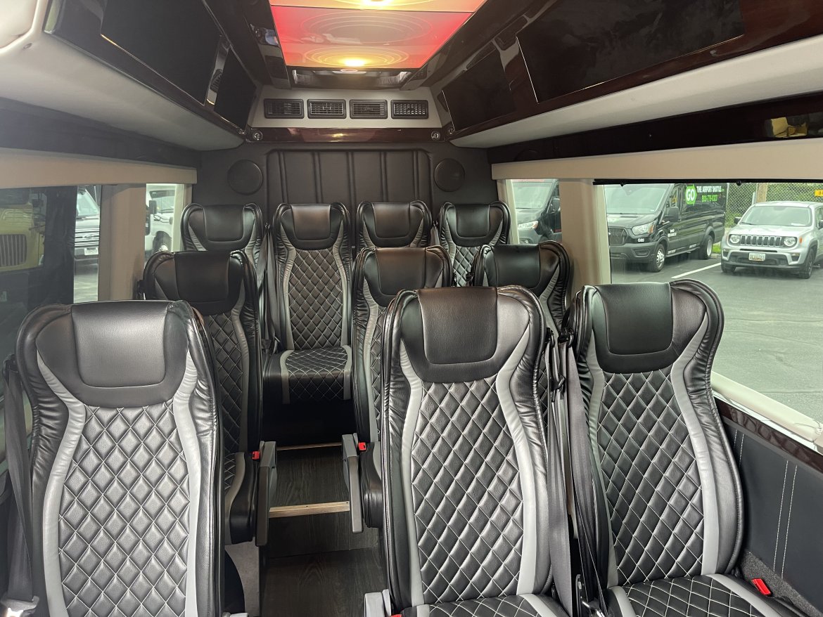 Used 2017 Mercedes-Benz MXCAE6 for sale #WS-16566 | We Sell Limos