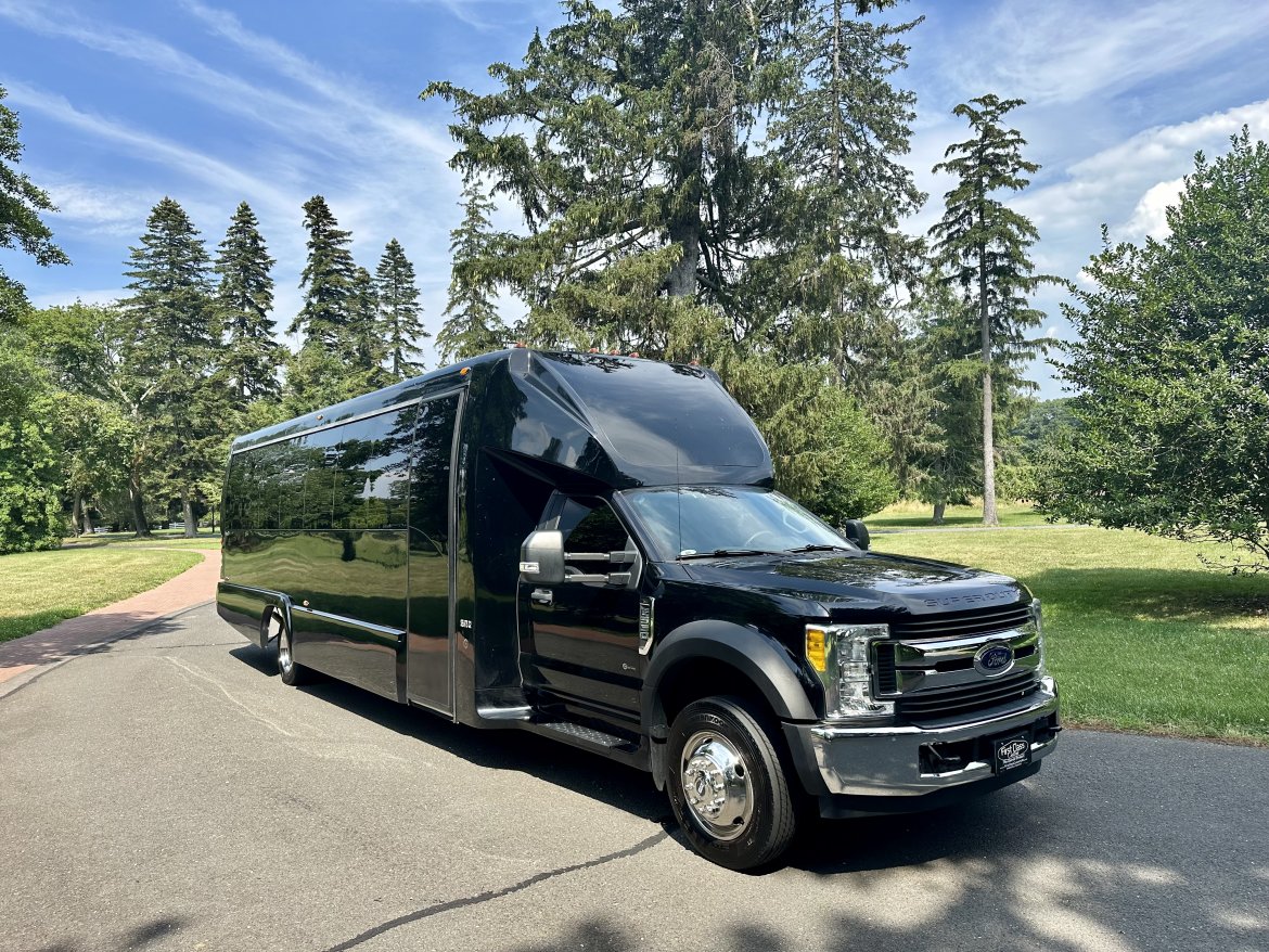 Used 2017 Ford F-550 30 Passenger Shuttle for sale #WS-16594 | We Sell ...