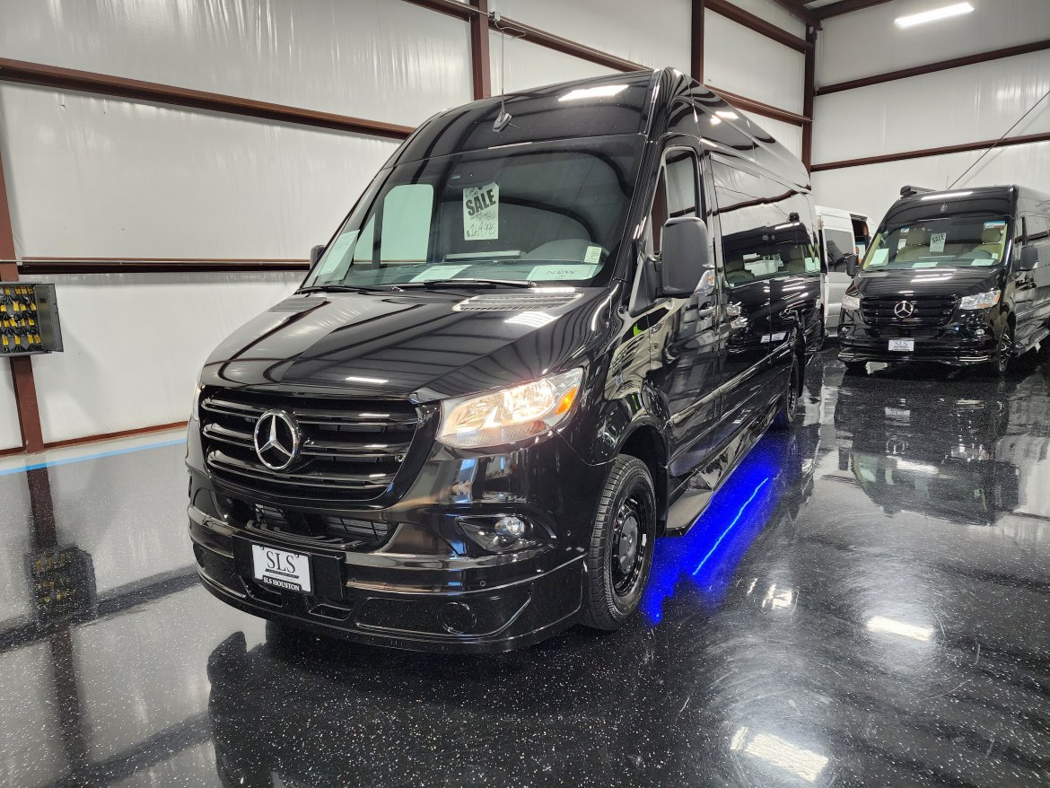 New 2023 Mercedes-Benz 14 Passenger Limo for sale #WS-16689 | We Sell Limos
