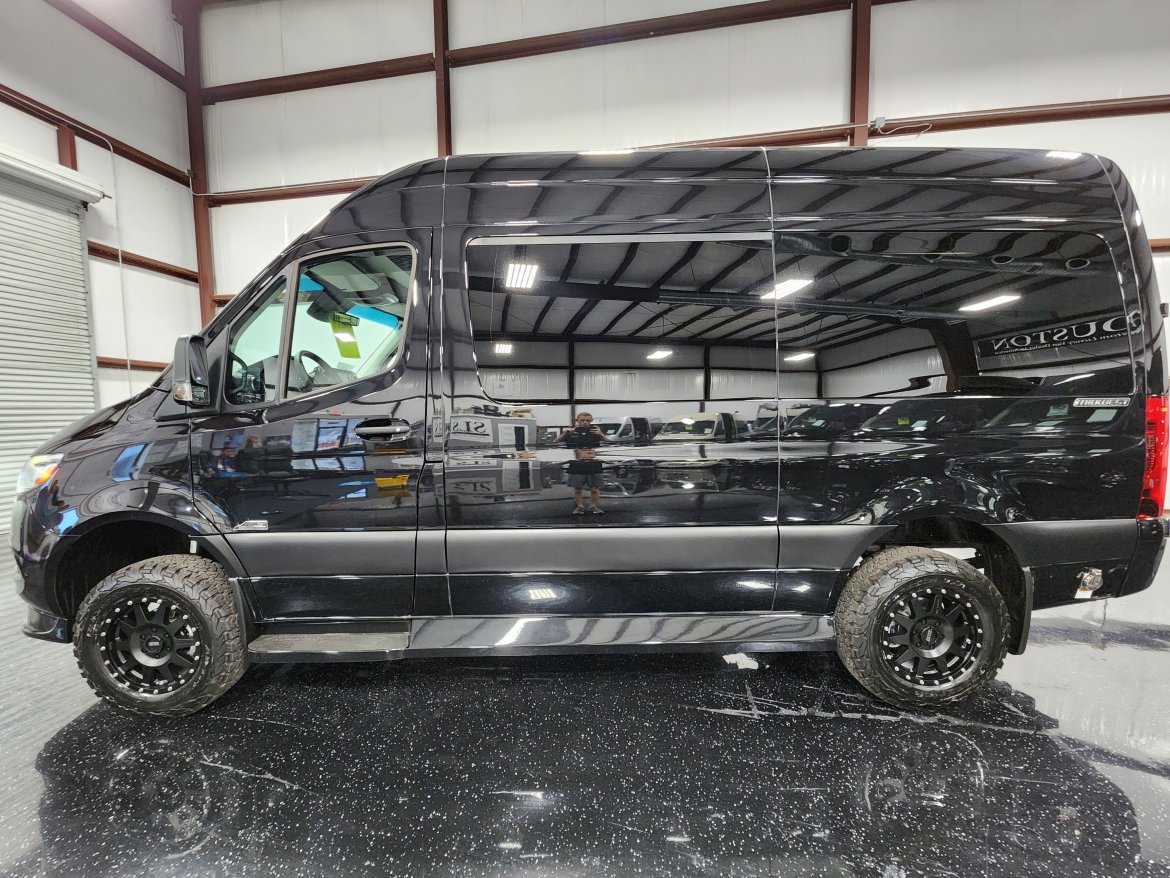 New 2024 Mercedes-Benz Metro 144 for sale #WS-16716 | We Sell Limos