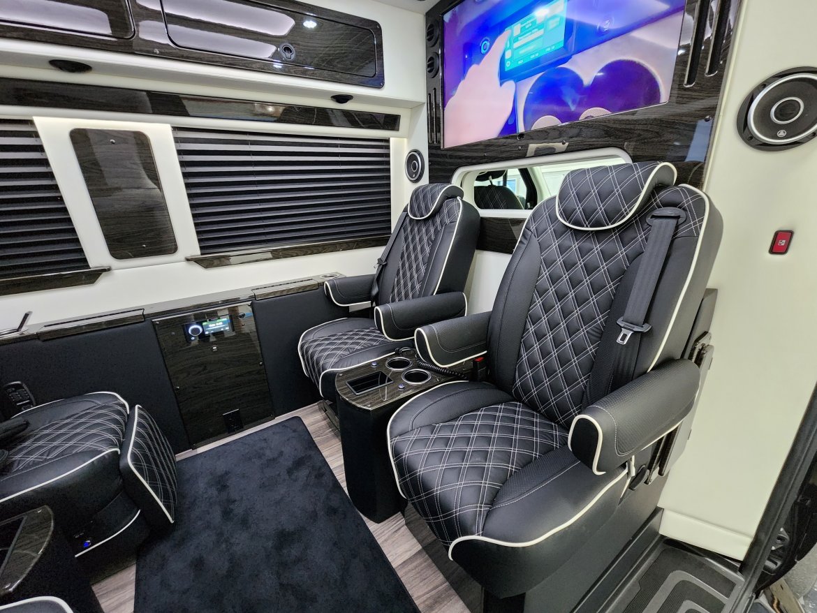 New 2024 Mercedes-Benz Metro 144 for sale #WS-16716 | We Sell Limos