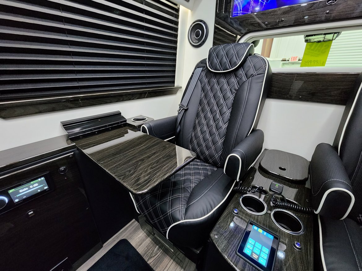 New 2024 Mercedes-Benz Metro 144 for sale #WS-16716 | We Sell Limos