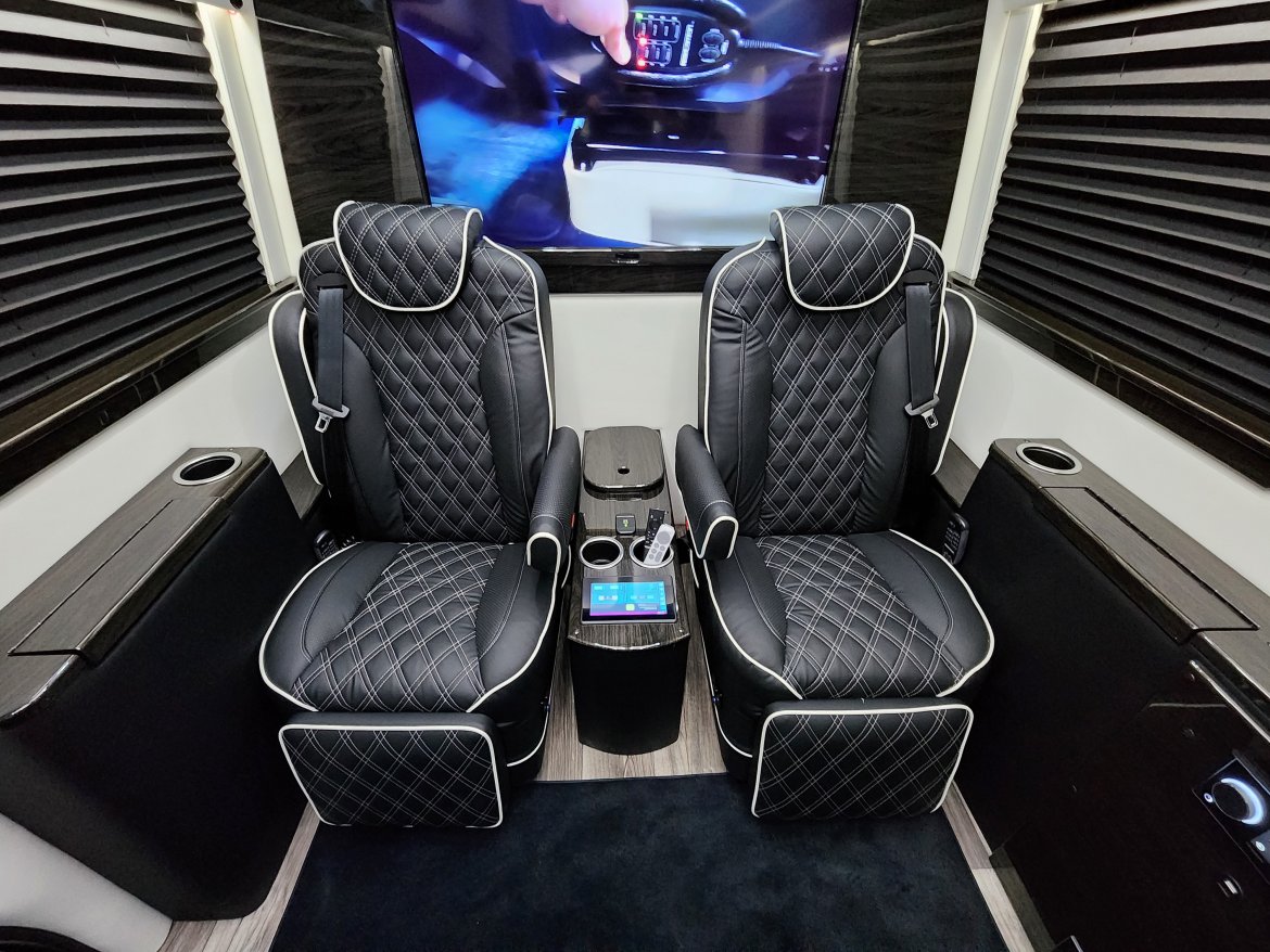 New 2024 Mercedes-Benz Metro 144 for sale #WS-16716 | We Sell Limos