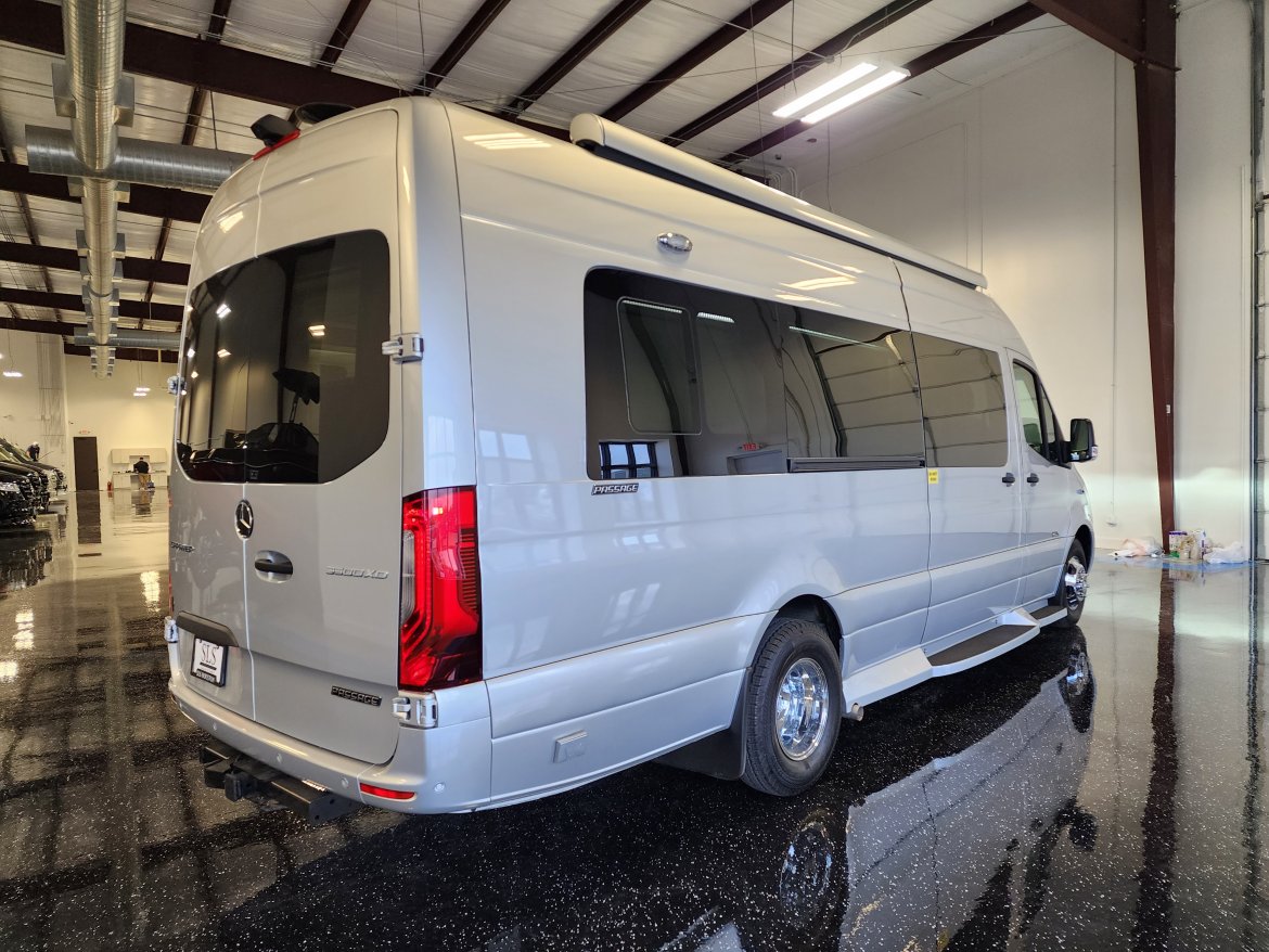 Used 2022 Mercedes-Benz Passage MD4 Lounge 170 EXT for sale in Cypress ...