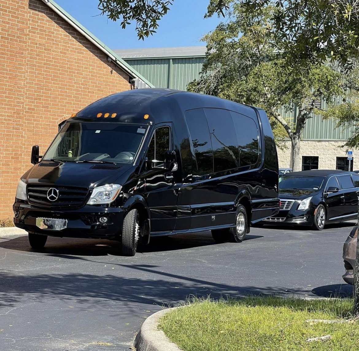 Used 2014 Mercedes-Benz Mercedes Benz Freightliner Sprinter 3500 for ...