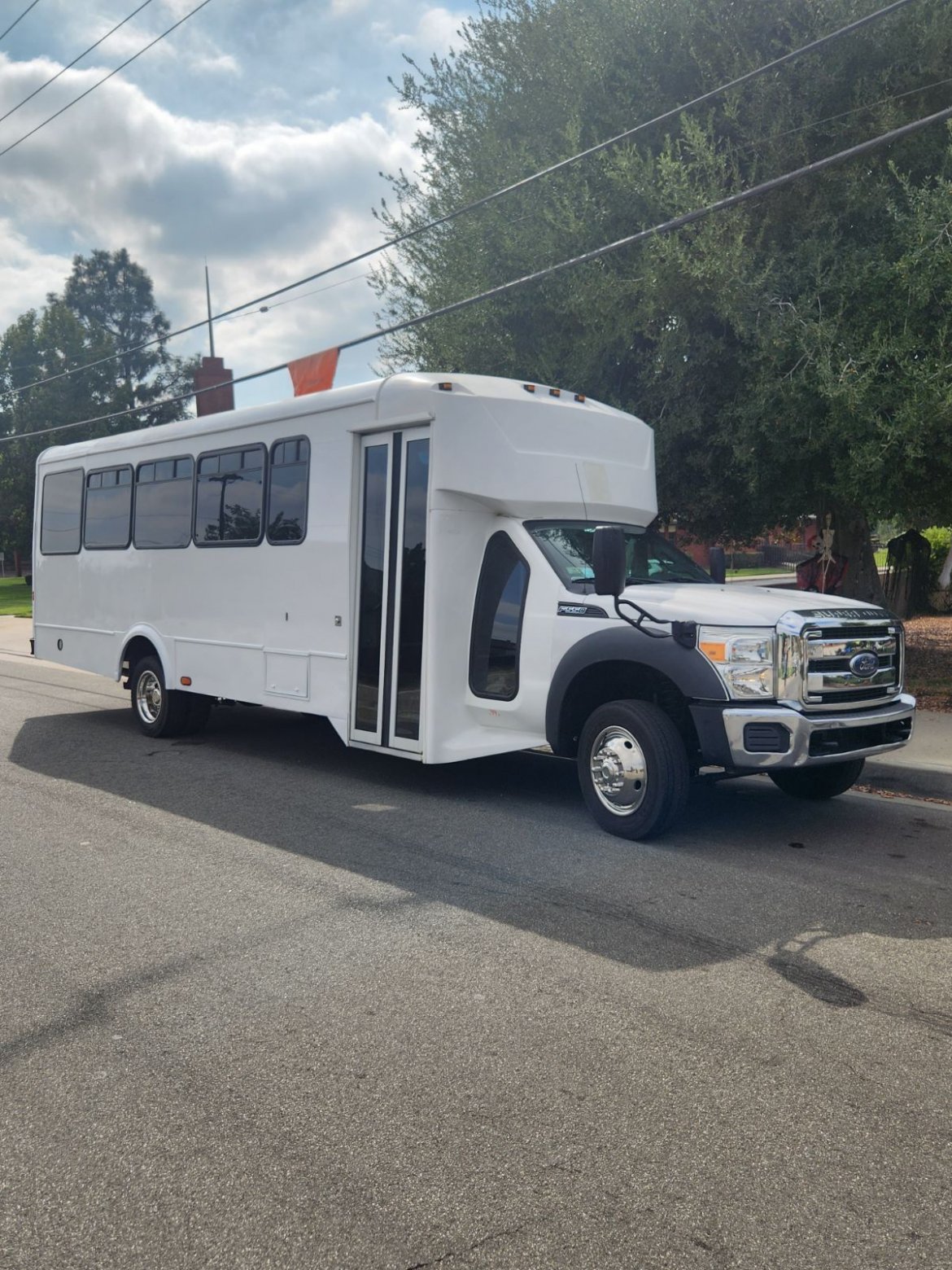 Used 2016 Ford F550 for sale in Fontana, CA #WS-16931 | We Sell Limos