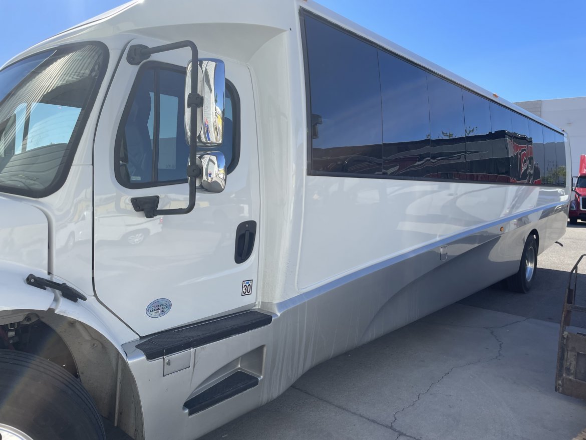 Used 2017 Freightliner M2 for sale in Laguna Niguel, CA #WS-17011 | We ...