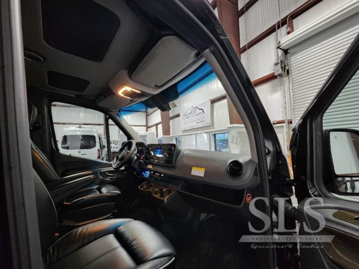 Used 2019 Mercedes-Benz Buisness Class Bench #6536 for sale in Cypress ...