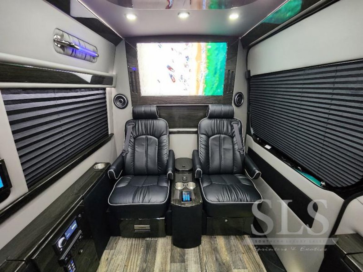 Used 2019 Mercedes-Benz Buisness Class Bench #6536 for sale in Cypress ...