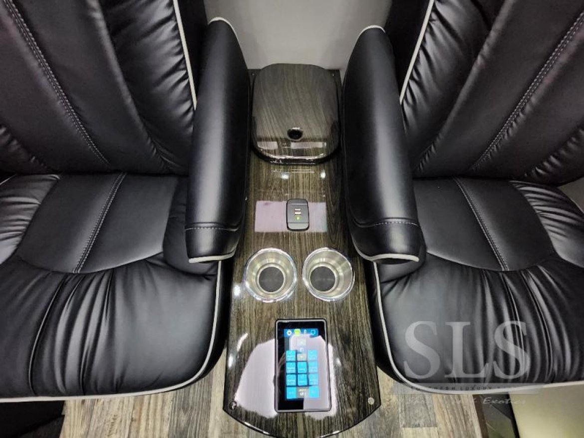 Used 2019 Mercedes-Benz Buisness Class Bench #6536 for sale in Cypress ...