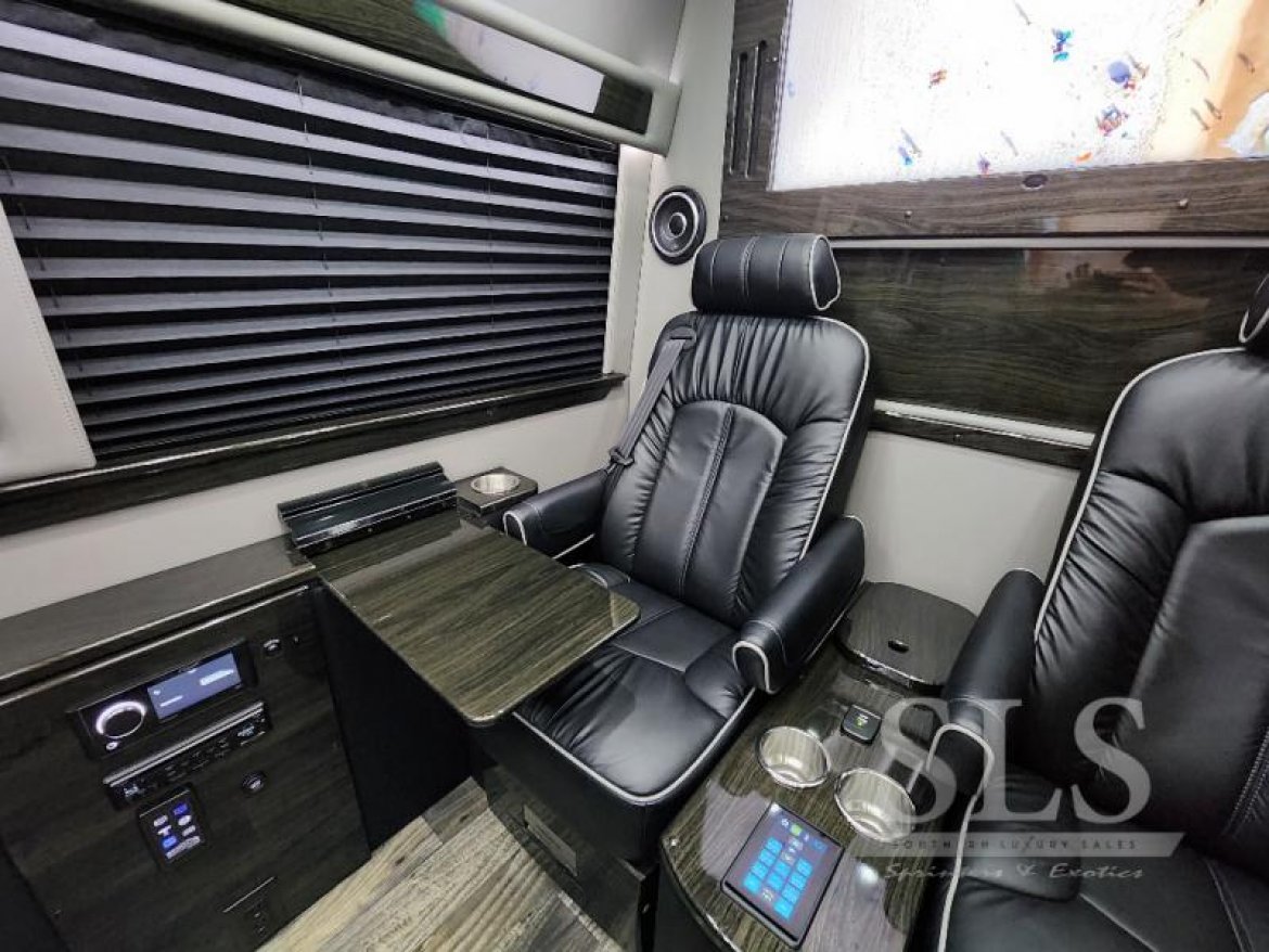 Used 2019 Mercedes-Benz Buisness Class Bench #6536 for sale in Cypress ...