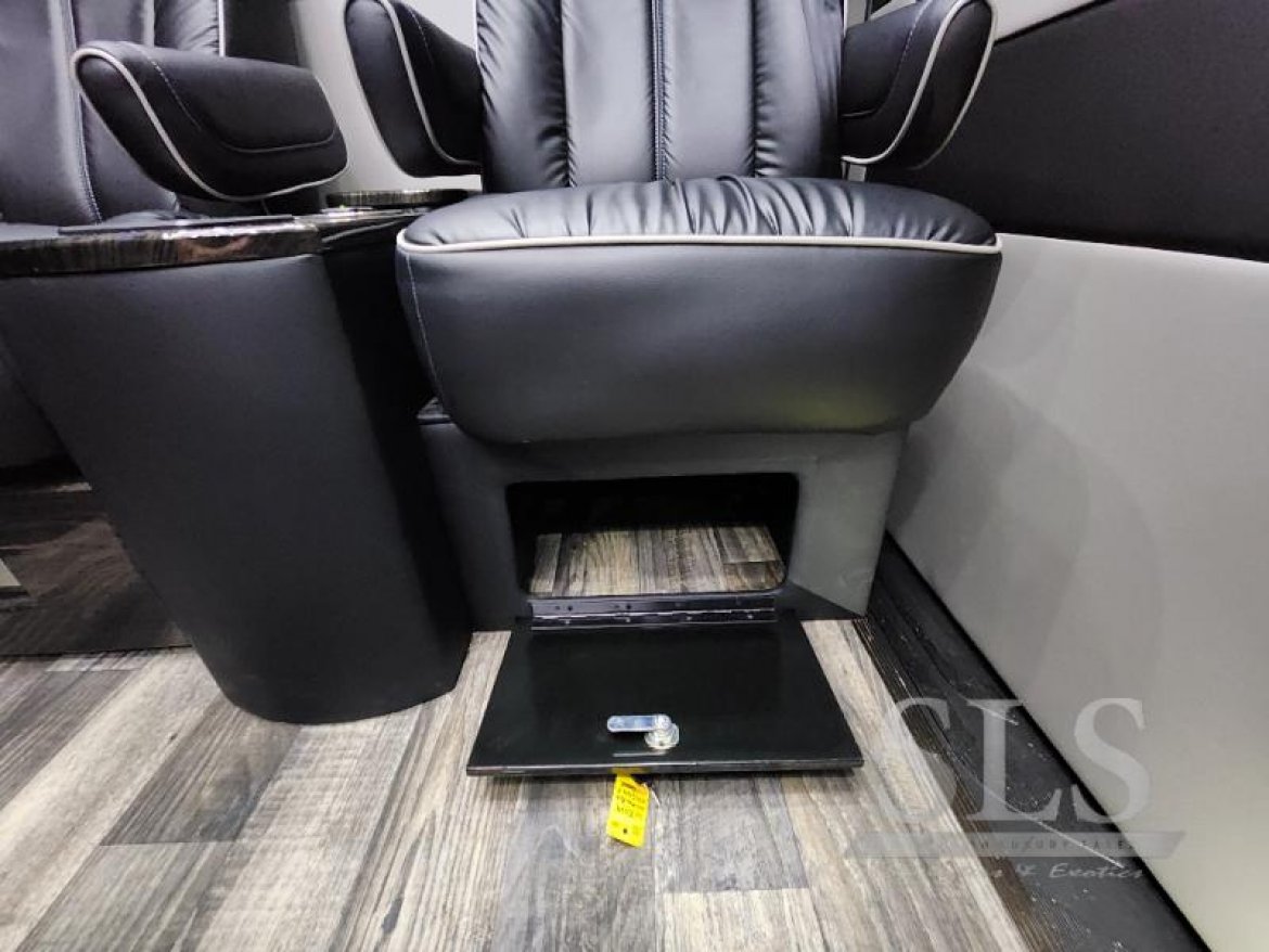 Used 2019 Mercedes-Benz Buisness Class Bench #6536 for sale in Cypress ...