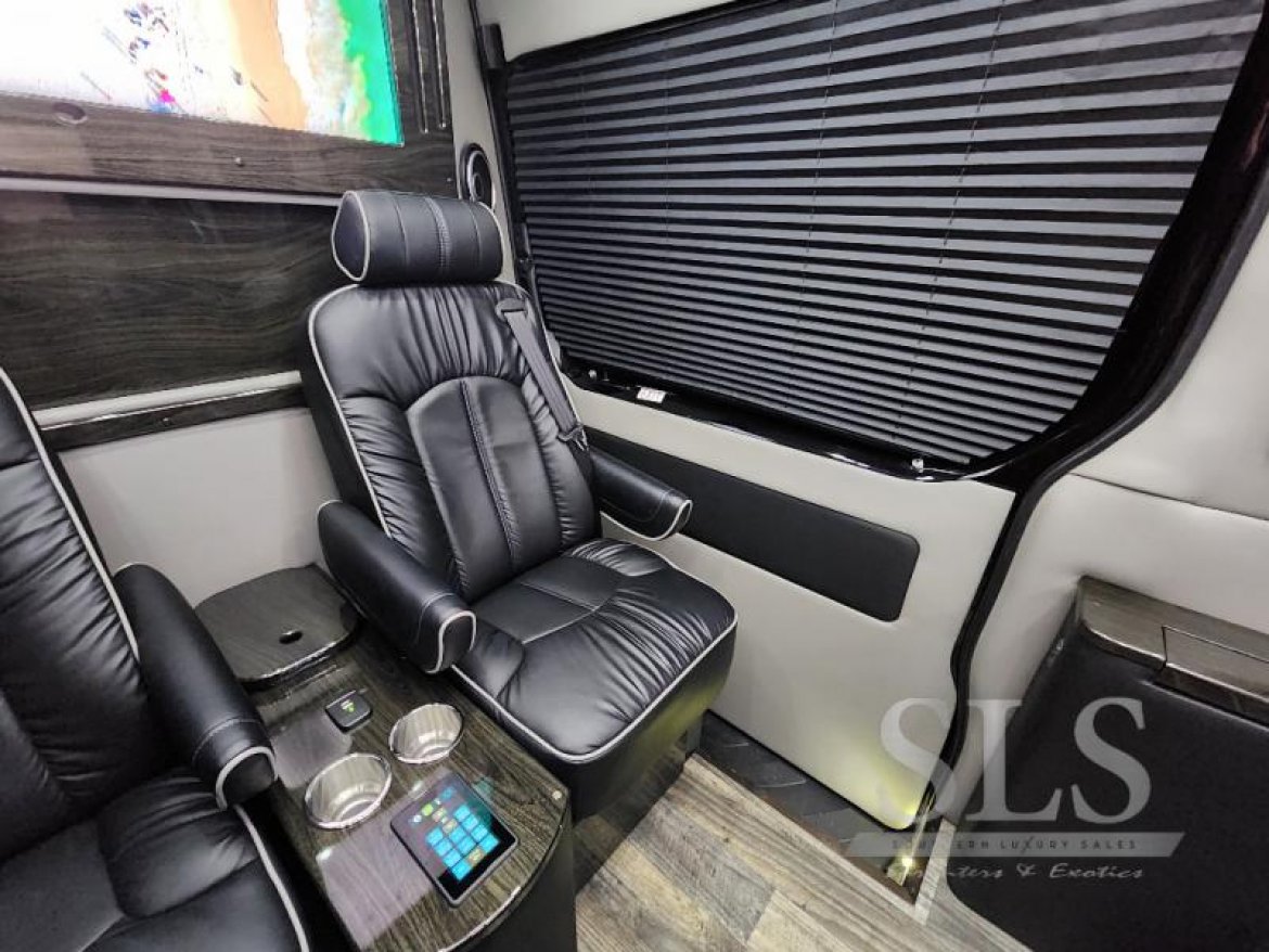 Used 2019 Mercedes-Benz Buisness Class Bench #6536 for sale in Cypress ...