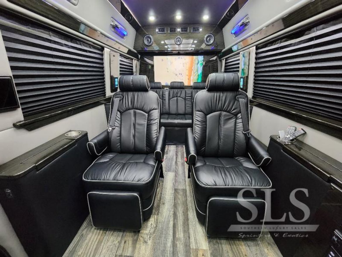 Used 2019 Mercedes-Benz Buisness Class Bench #6536 for sale in Cypress ...