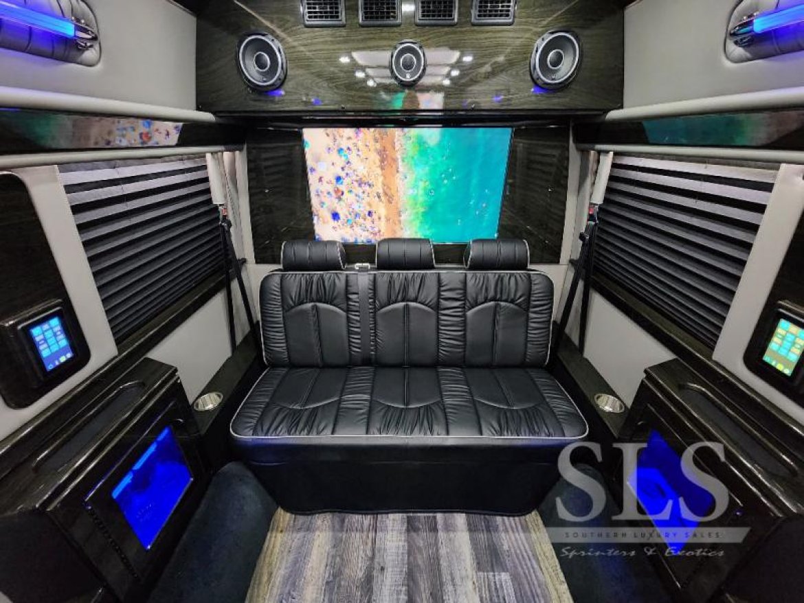 Used 2019 Mercedes-Benz Buisness Class Bench #6536 for sale in Cypress ...