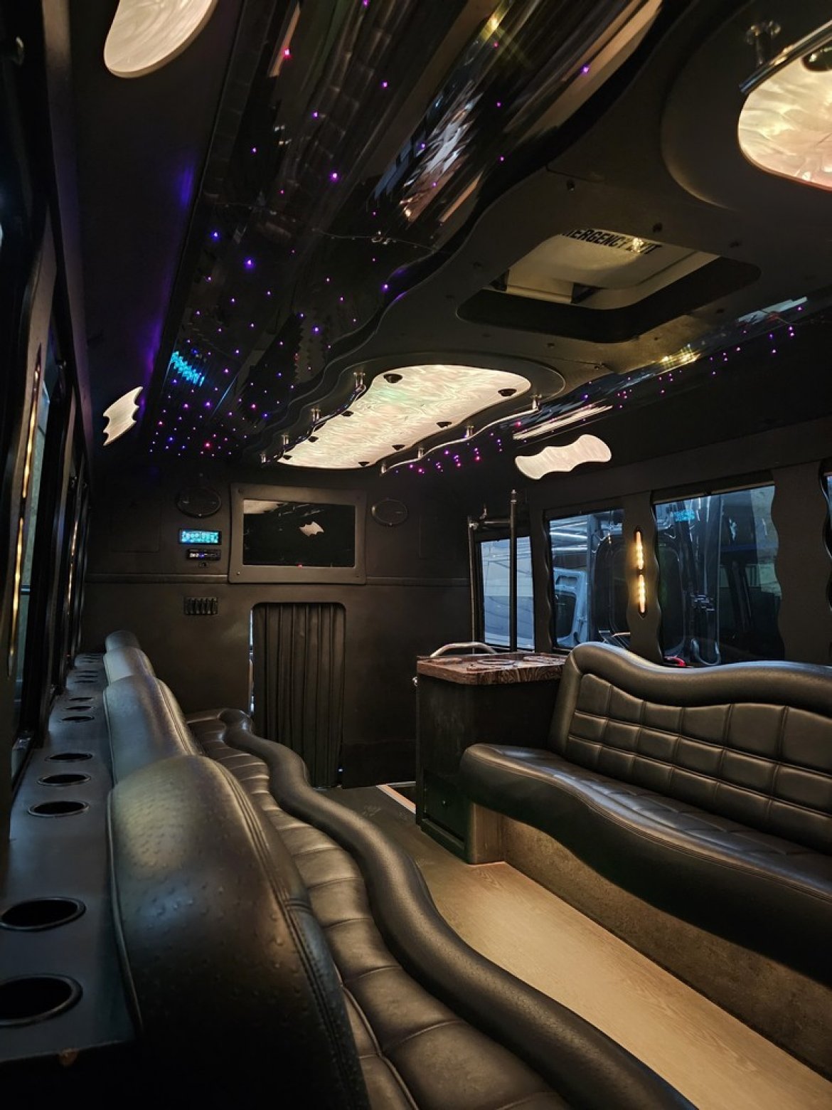 Used 2011 Ford E450 for sale in Erie, PA #WS-17071 | We Sell Limos