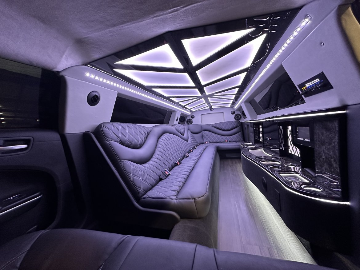 New 2023 Chrysler 300 for sale in Springfield, MO #WS-17181 | We Sell Limos