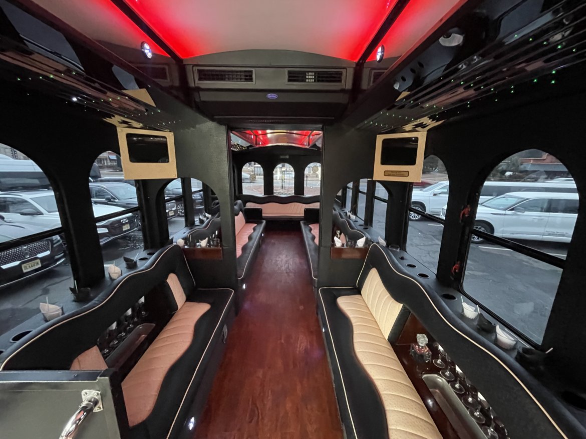 Used 2004 Freightliner Trolley - Limo Style for sale in Morganville, NJ ...