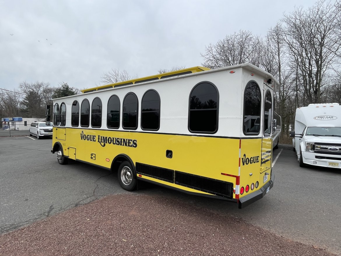 Used 2004 Freightliner Trolley - Limo Style for sale in Morganville, NJ ...