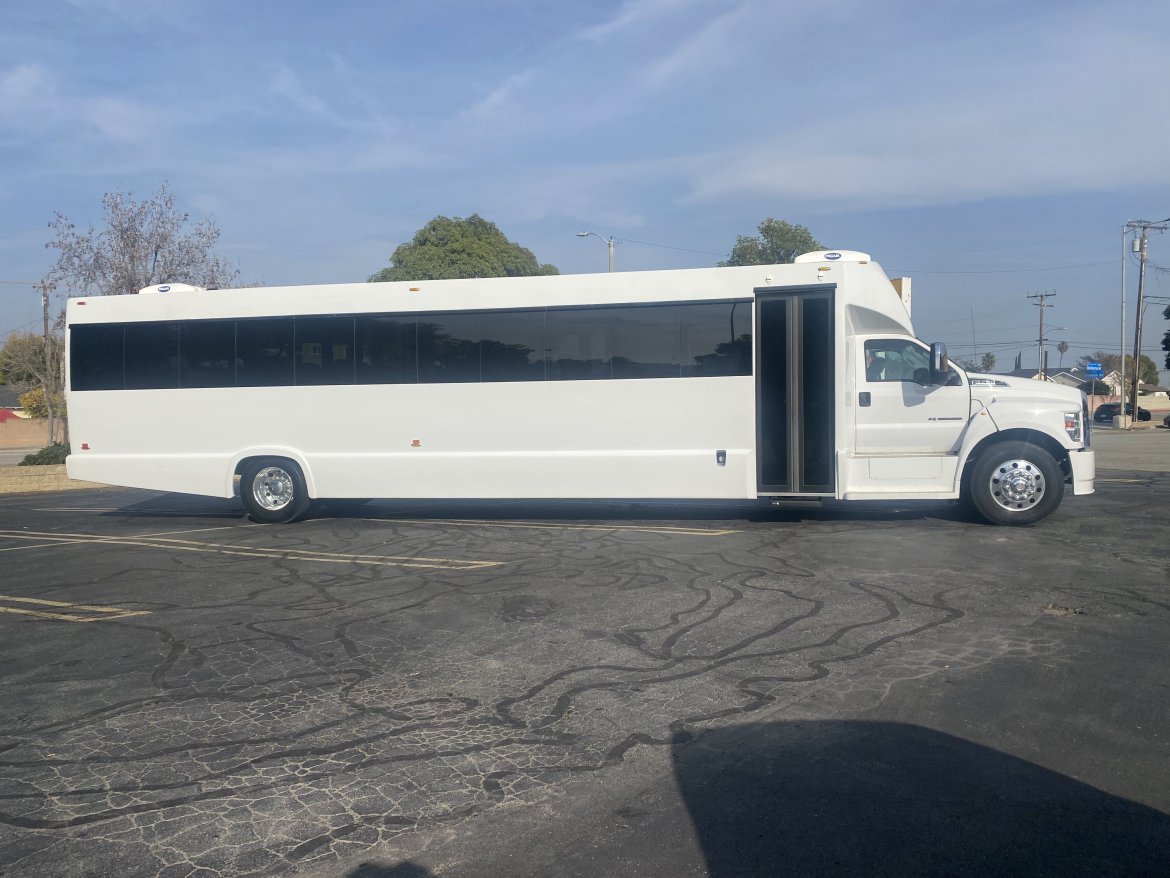 New 2019 Ford f750 for sale in riverside, CA #WS-17363 | We Sell Limos