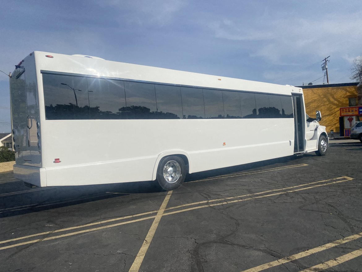 New 2019 Ford f750 for sale in riverside, CA #WS-17363 | We Sell Limos