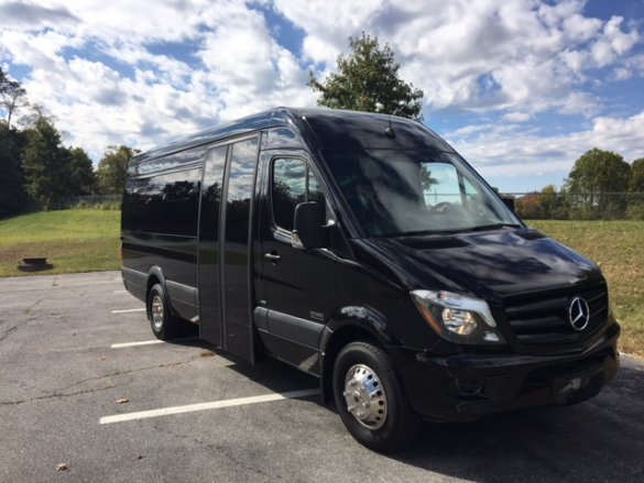 814 Mercedes-Benz Sprinters, Mercedes-Benz Metris, Vans and Ford ...